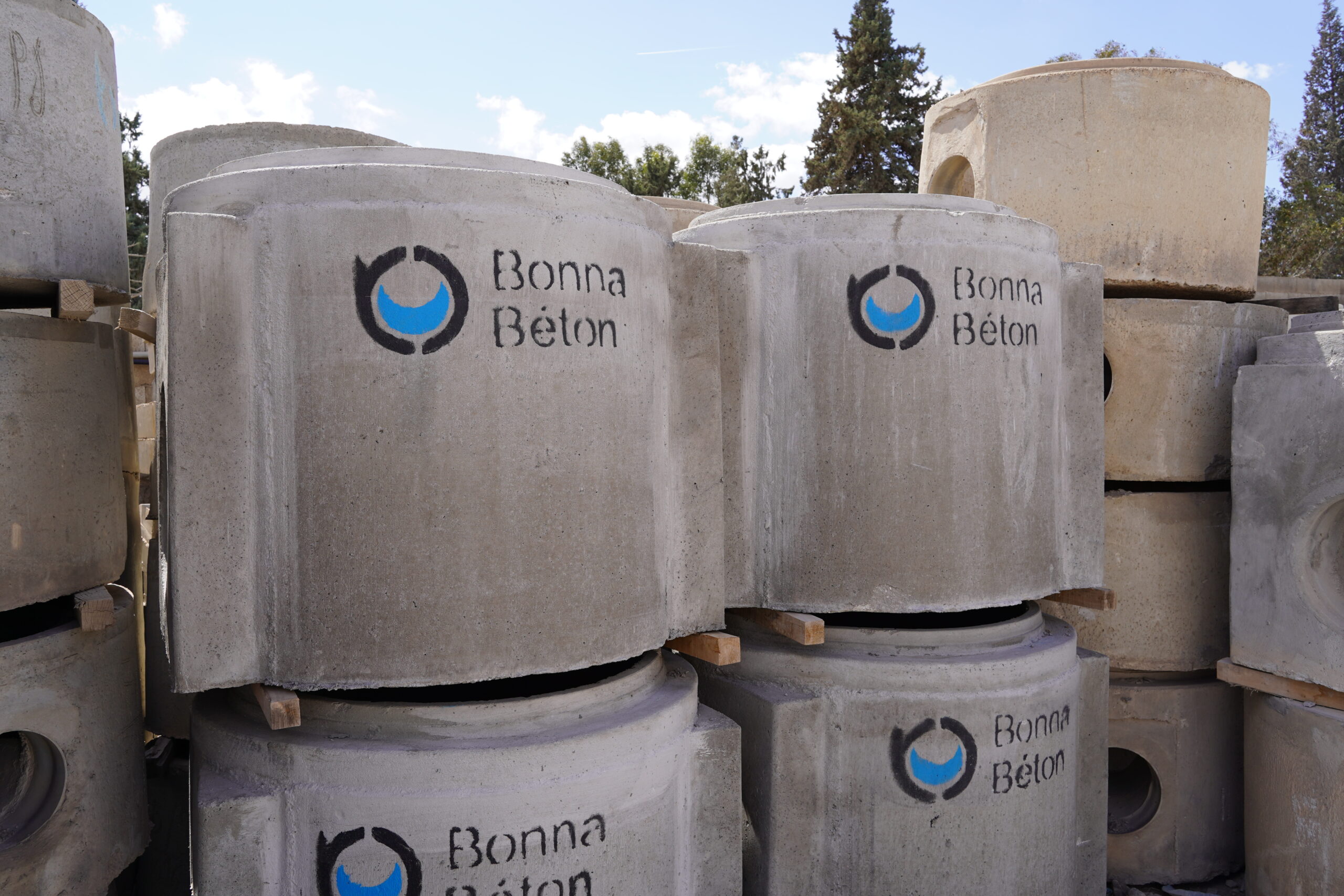 REGARD DE VISITE CIRCULAIRE - Bonna Beton